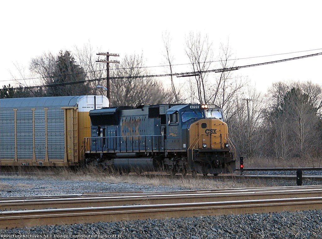 CSX 4705 L261